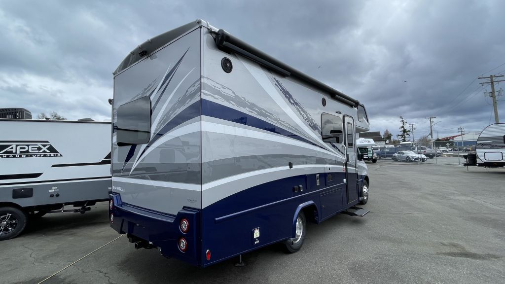 New and Used RV Motorhomes for Sale - RVHotline Canada RV Trader