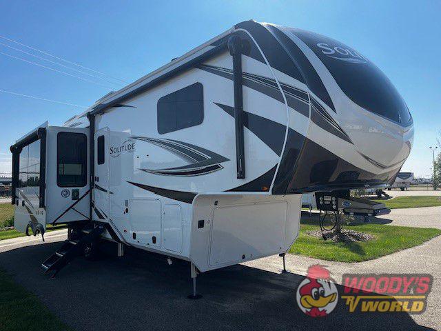 Solitude Fifth Wheels | Grand Design