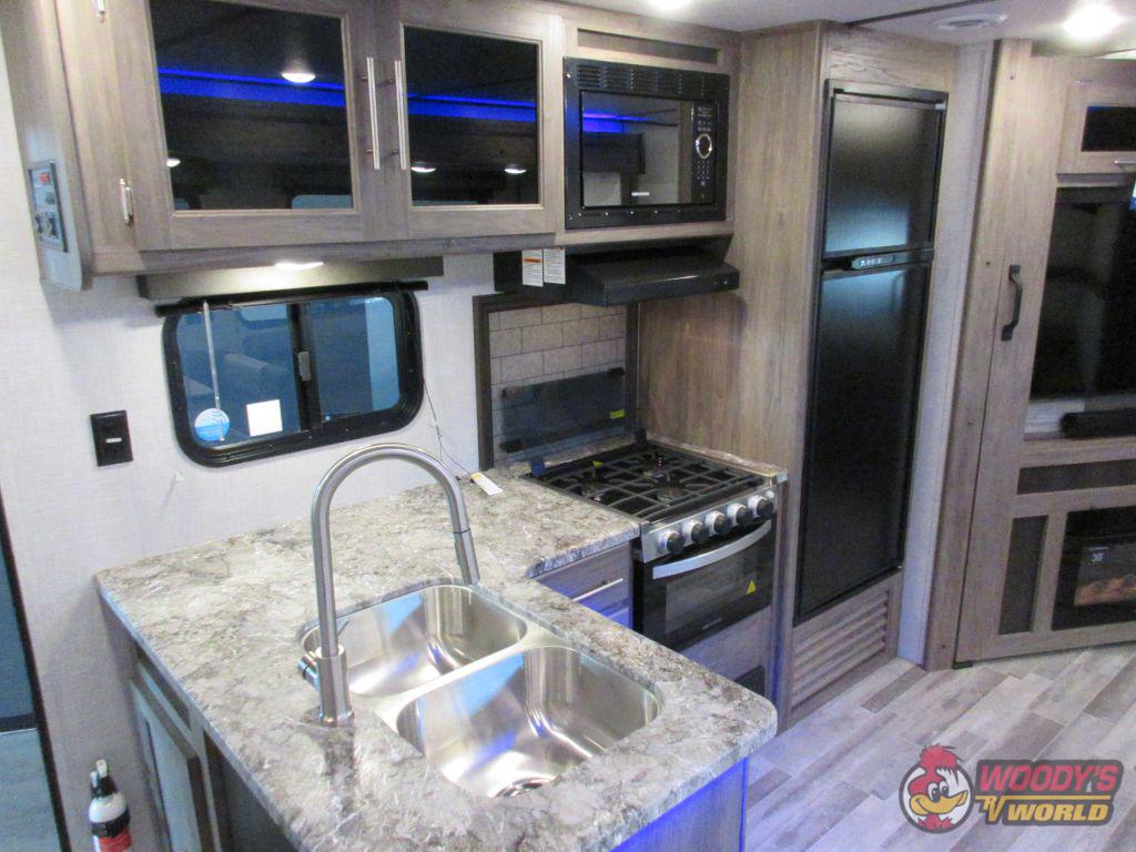 New and Used RV for Sale - RVHotline Canada RV Trader