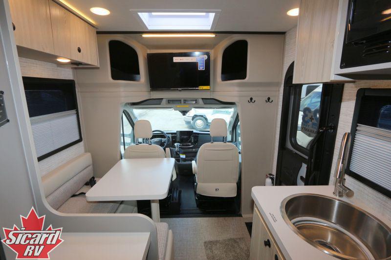 New and Used RV Motorhomes for Sale - RVHotline Canada RV Trader
