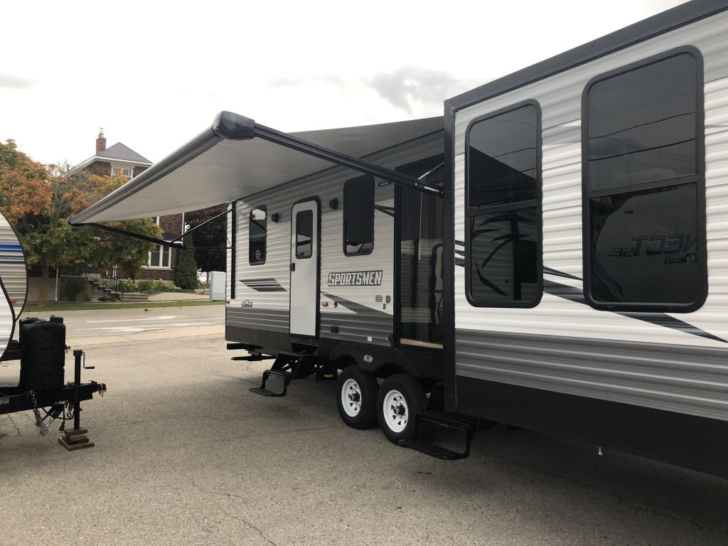 New and Used RV Park Models for Sale - RVHotline Canada RV Trader