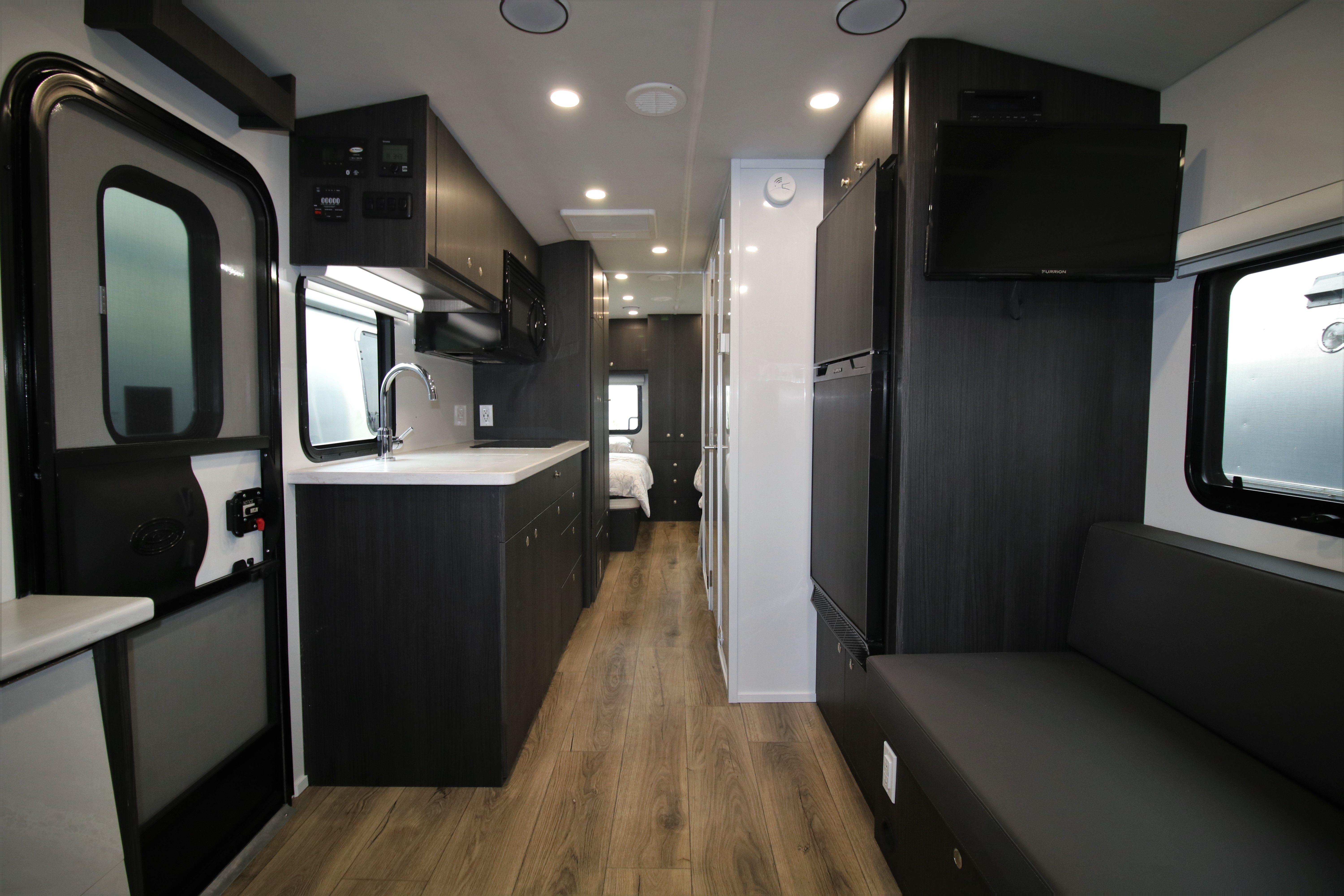 New and Used RV Travel Trailers for Sale - RVHotline Canada RV Trader