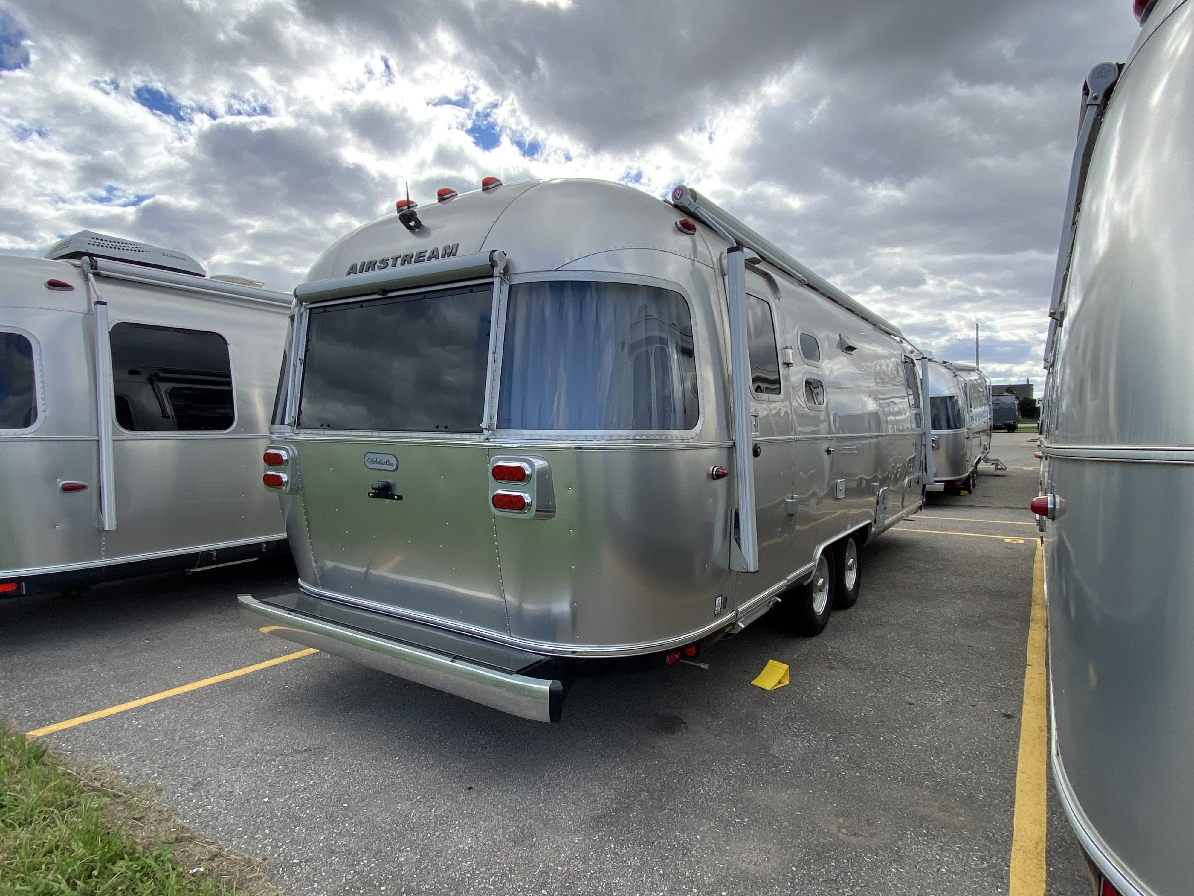 Used RV Travel Trailers for Sale - RVHotline Canada RV Trader