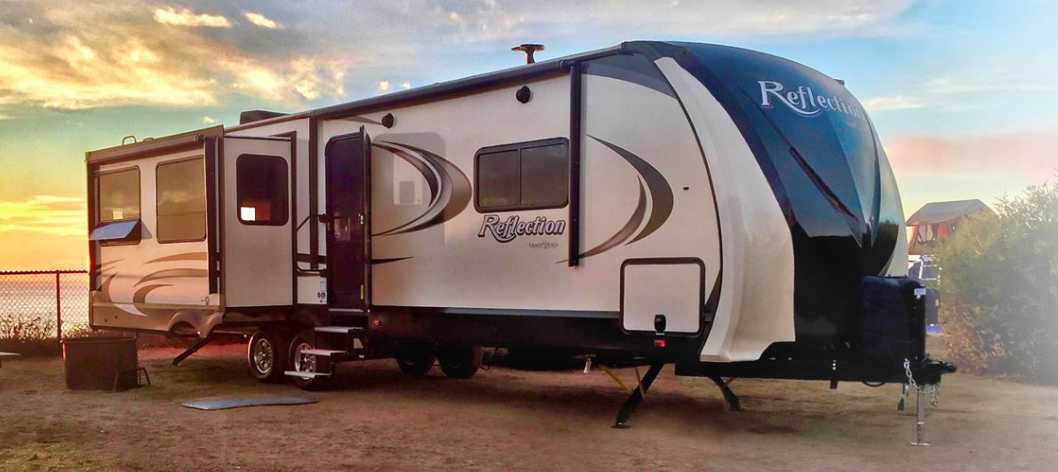 Reflection Fifth Wheels - Airstreams | Campers | Can-Am RV London Ontario