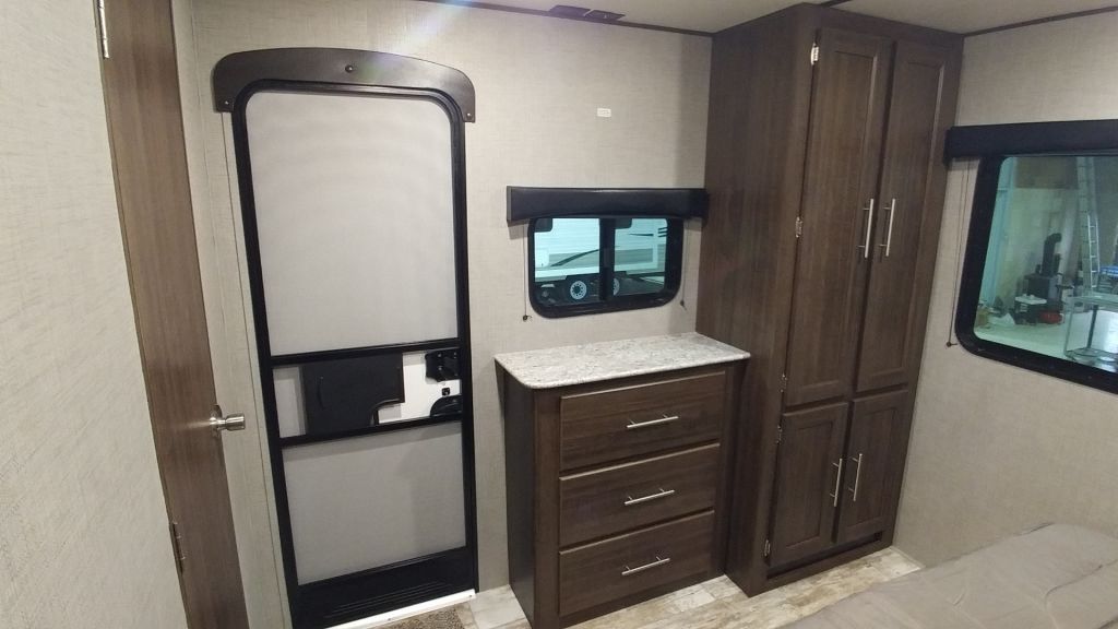 New and Used RV for Sale - RVHotline Canada RV Trader