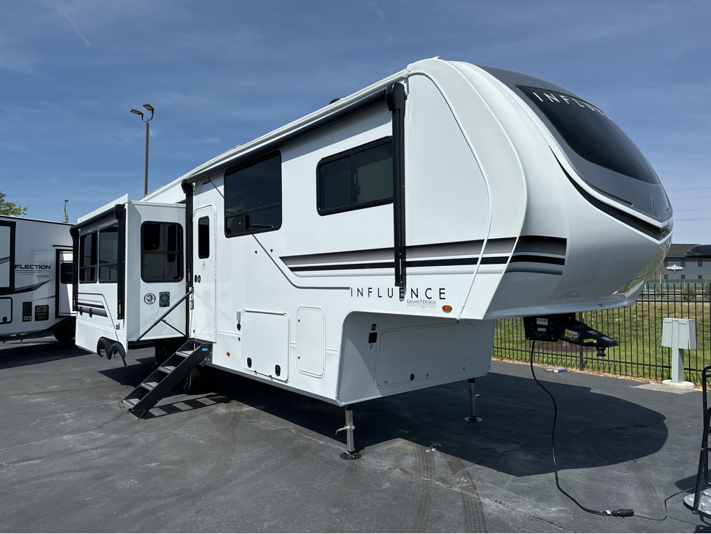 Influence Fifth Wheels | Bill Thomas Camper Sales | Missouri