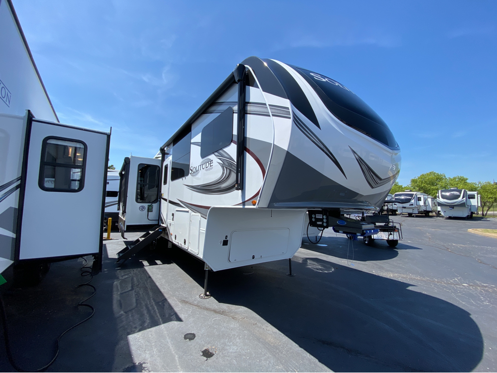Solitude Fifth Wheels | Airstream RVs | Bill Thomas Camper Sales
